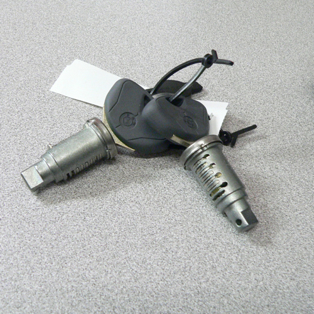 BMW Lock Set (2) - Sports Panniers | Bob's BMW